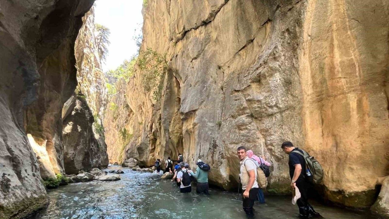 Hançer ve Hapis Kanyonu’na ziyaretçi akını - Sonses.tv – Mersin Son ...